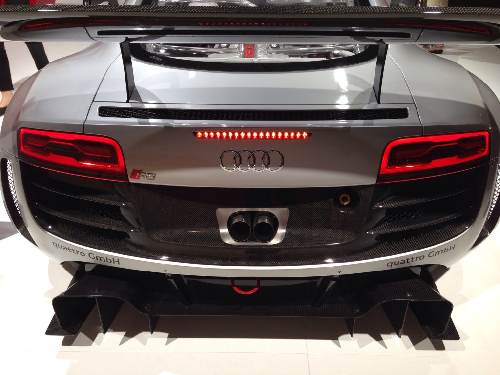 Nice rear end, R3! - Artsy Bottoms